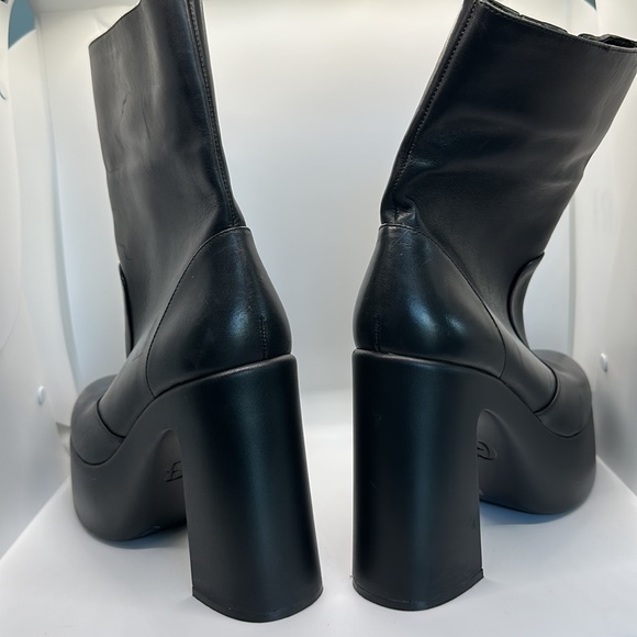 Gianni Bini | Shoes | Gianni Bini Levi Tate Platform Midi Boots Black ...